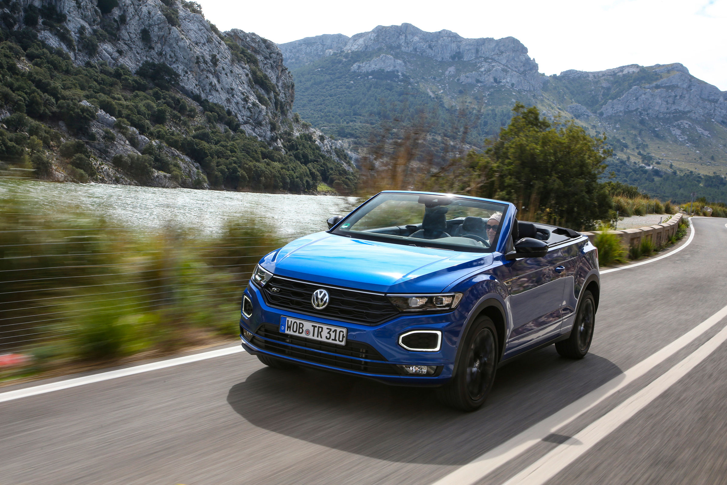 Deschis la orice - Noul T-Roc Cabriolet - APAN Top Selection